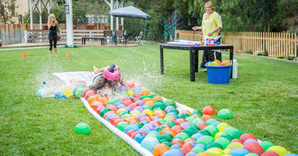 17 Fun Water Balloon Games - Lil Tigers