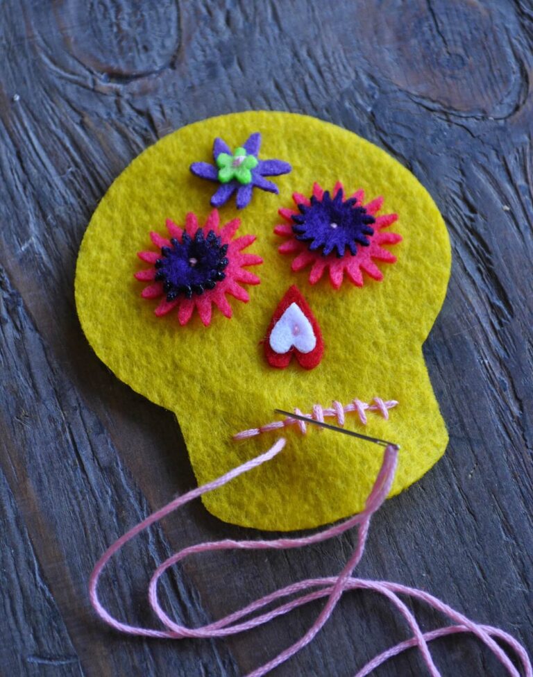 25 Best Day of the Dead Crafts for Dia de Los Muertos - Lil Tigers