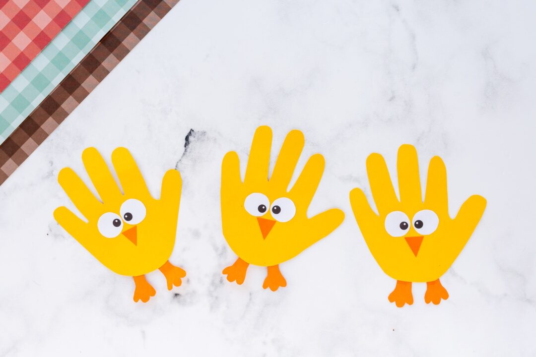 30 Adorable Chicken Crafts for Kids - Lil Tigers